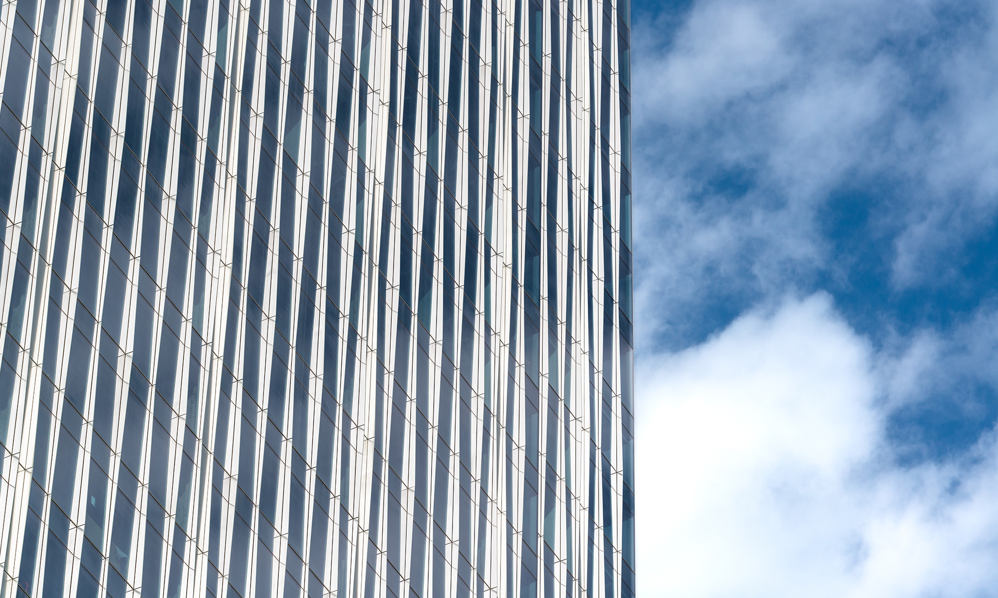 150 Riverside | Office Space for Rent on the Chicago River